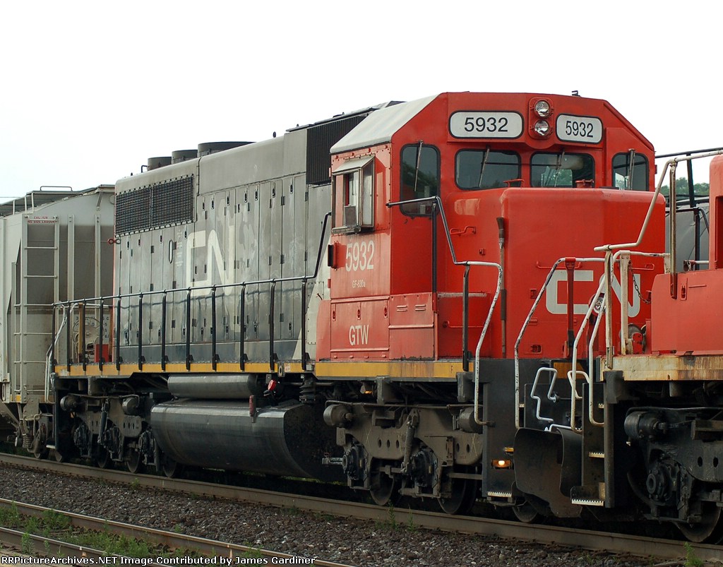 GTW 5932